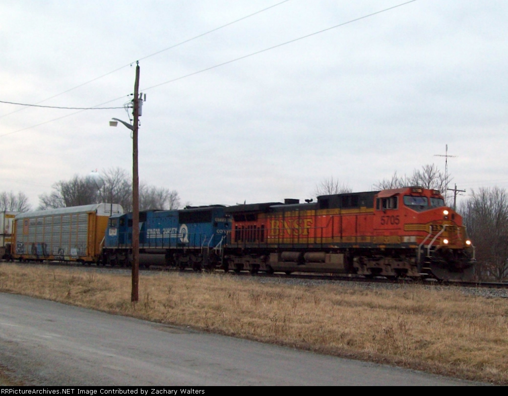 BNSF 5705